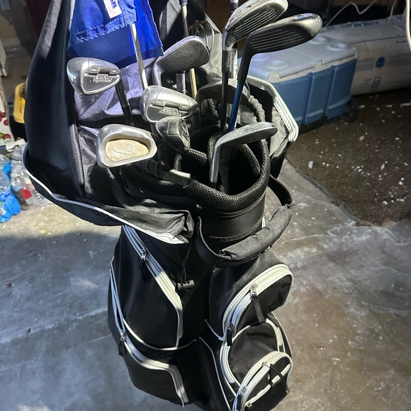 car 2 cart | Storage & Organization | Black And Gray Golf Bag With ...